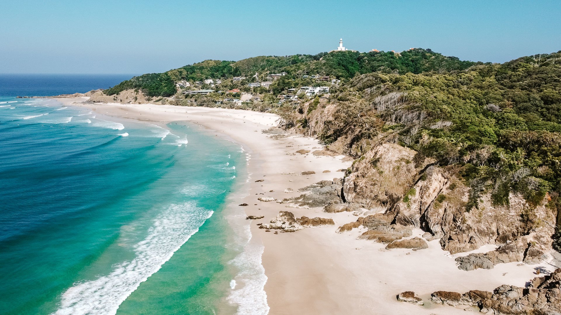 Byron Bay - Continent Surfer
